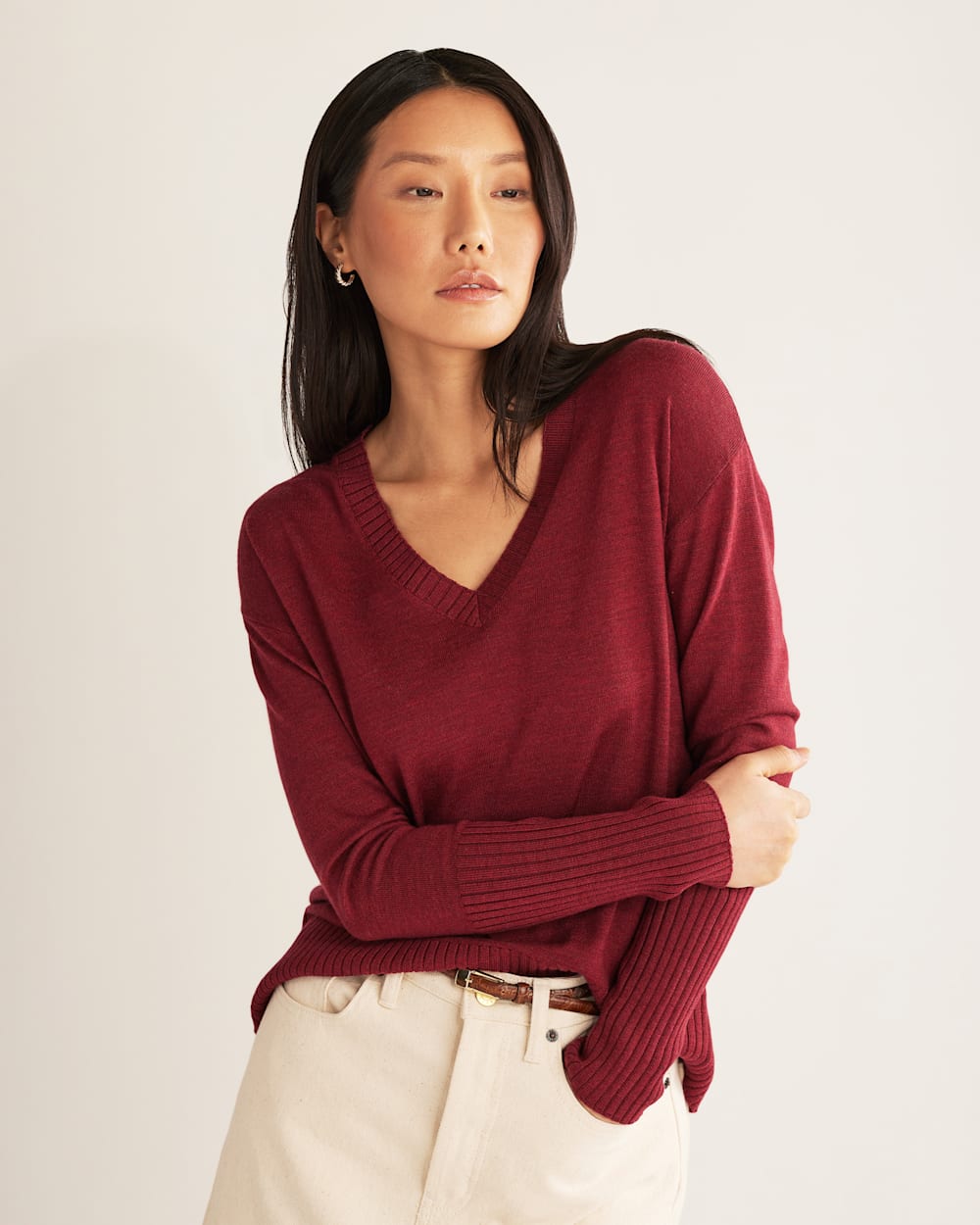 WOMEN'S MERINO V-NECK SWEATER | Pendleton