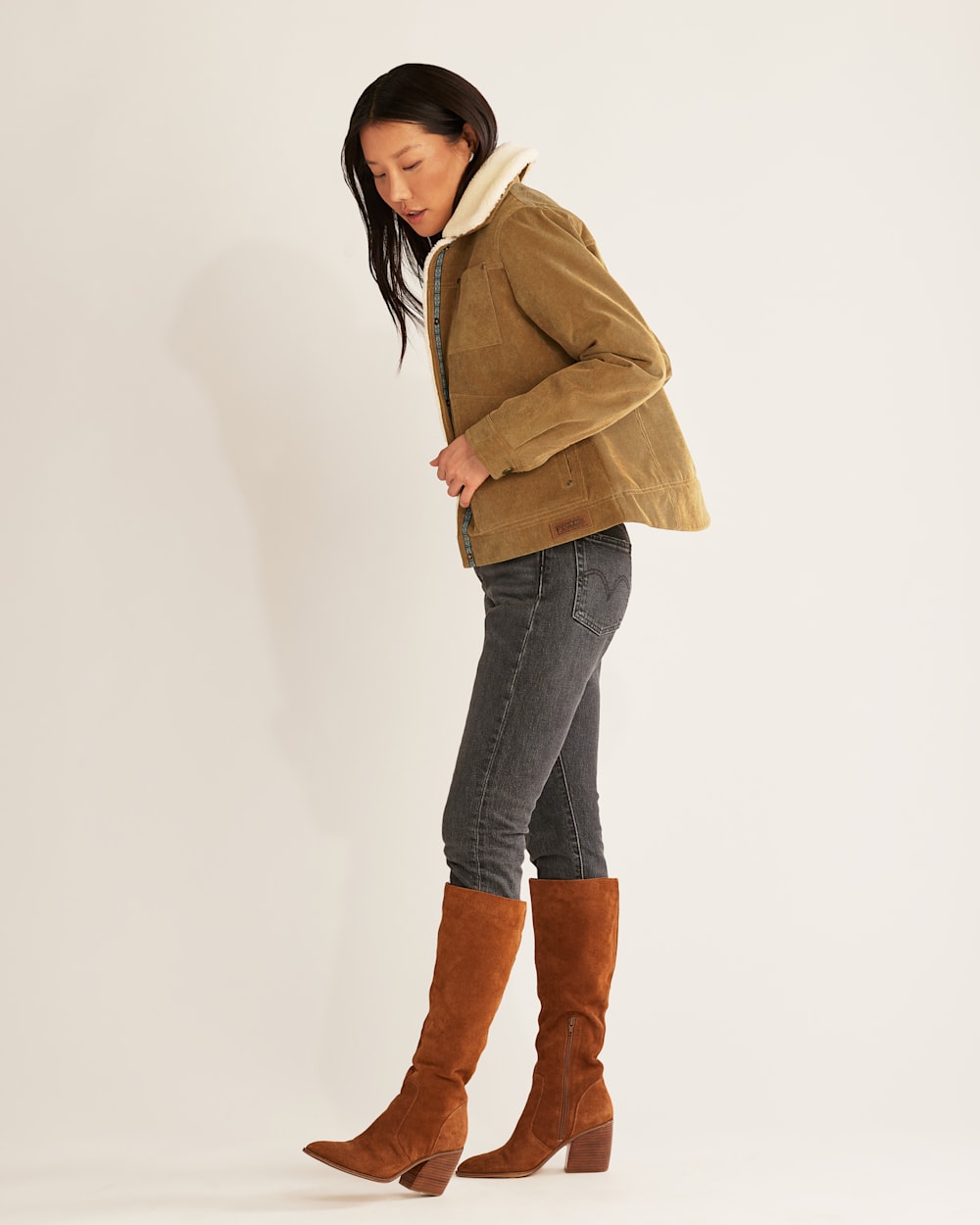 Shop Women's Wind River Corduroy Trucker Jacket | Pendleton