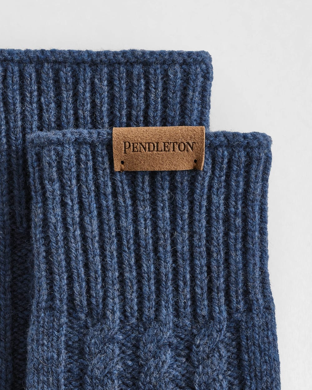 Shop Cable Knit Lambswool Texting Gloves | Pendleton