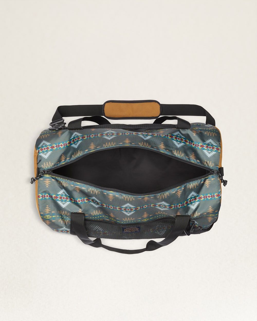 Shop Rancho Arroyo Explorer Carryall Weekender Bag | Pendleton