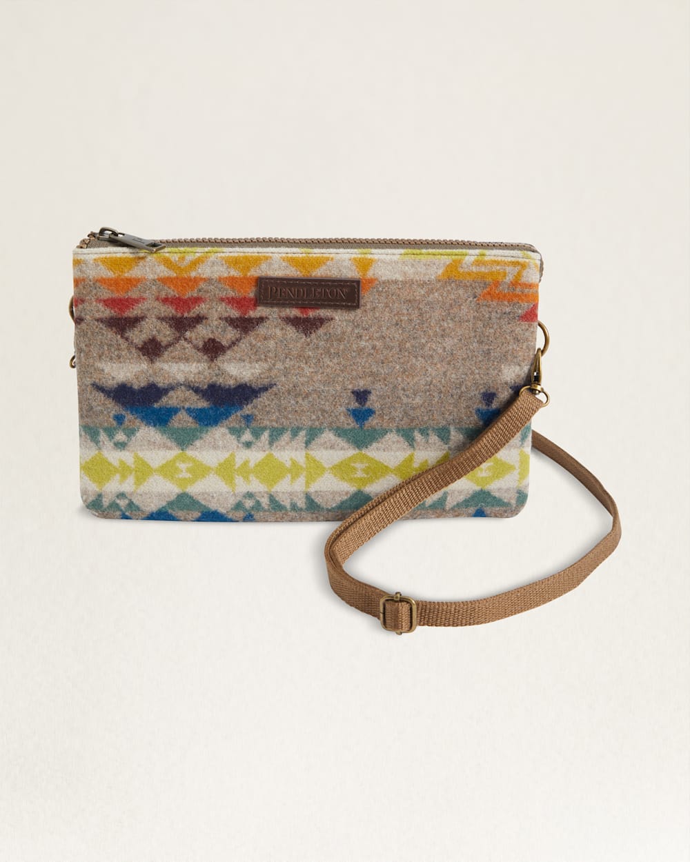 Shop Highland Peak Large Three Pocket Keeper | Pendleton Shop Highland Peak Large Three Pocket Keeper | Pendleton