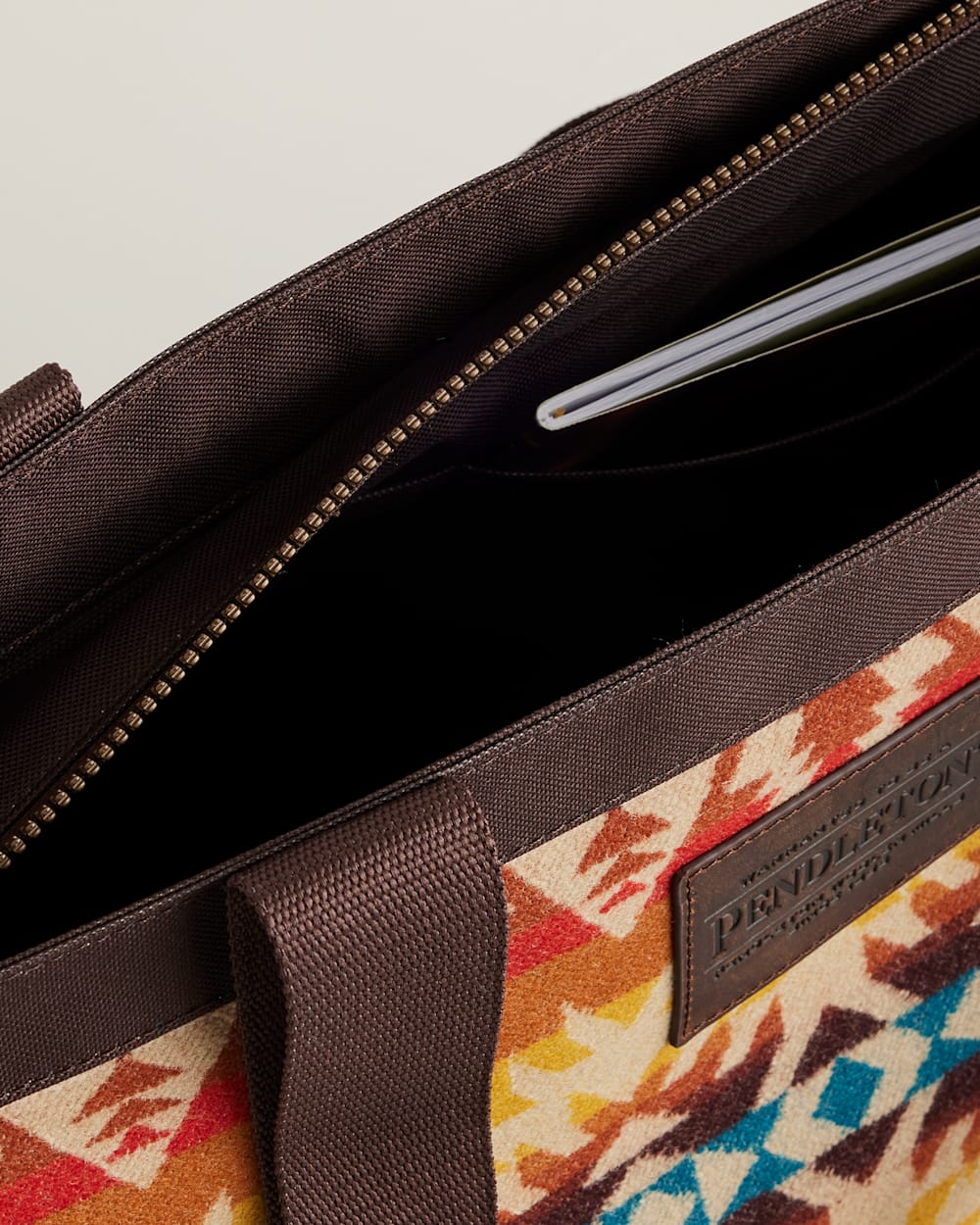 Shop now for the Pasco Zip Tote! | Pendleton