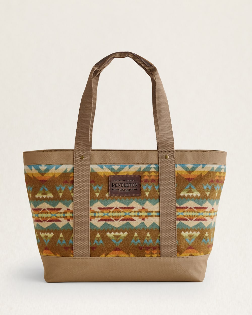 Upgrade Your Bags with the Solstice Canyon Zip Tote Bags | Pendleton