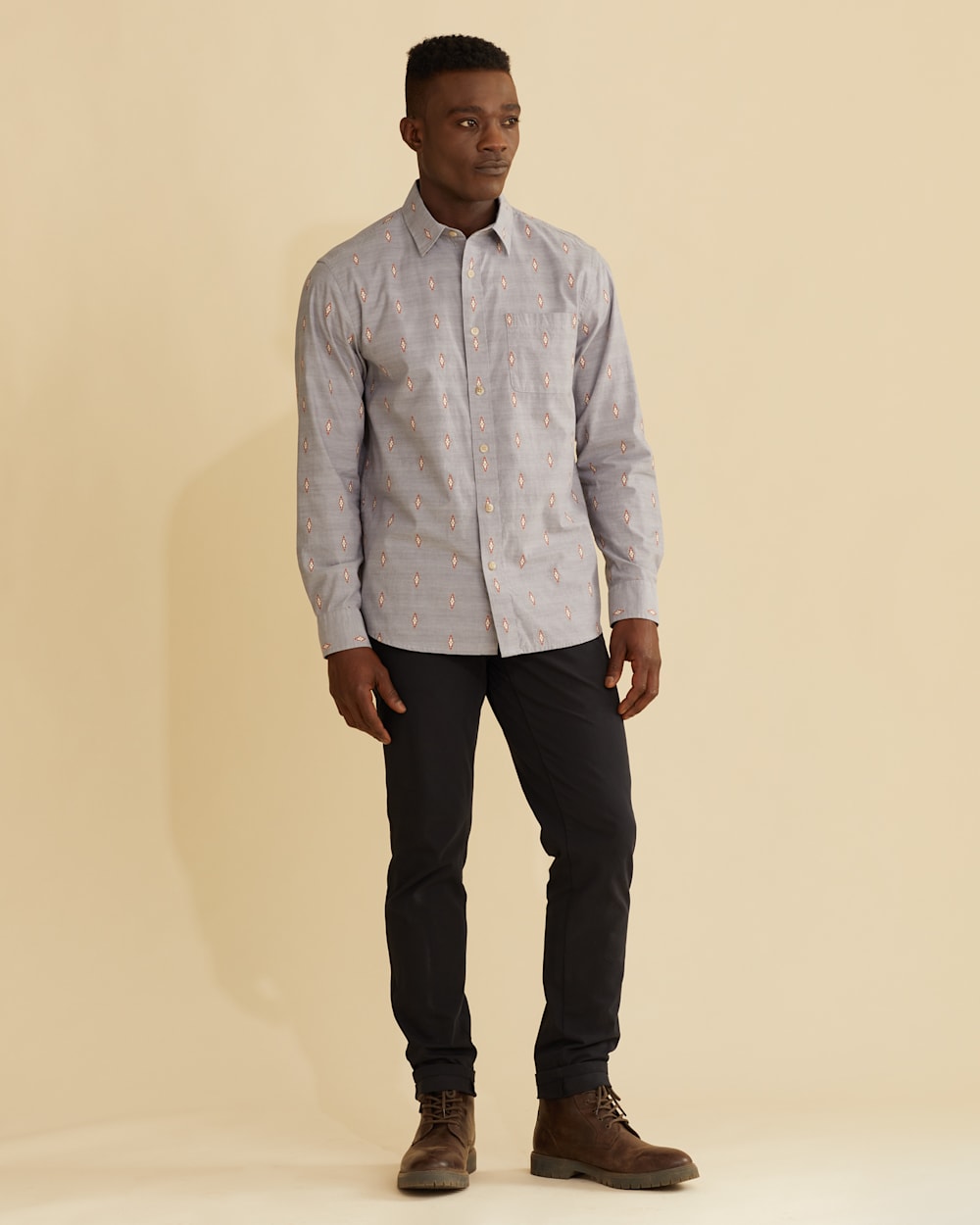 Look Sharp in the Men's Long-Sleeve Carson Chambray Shirt | Pendleton