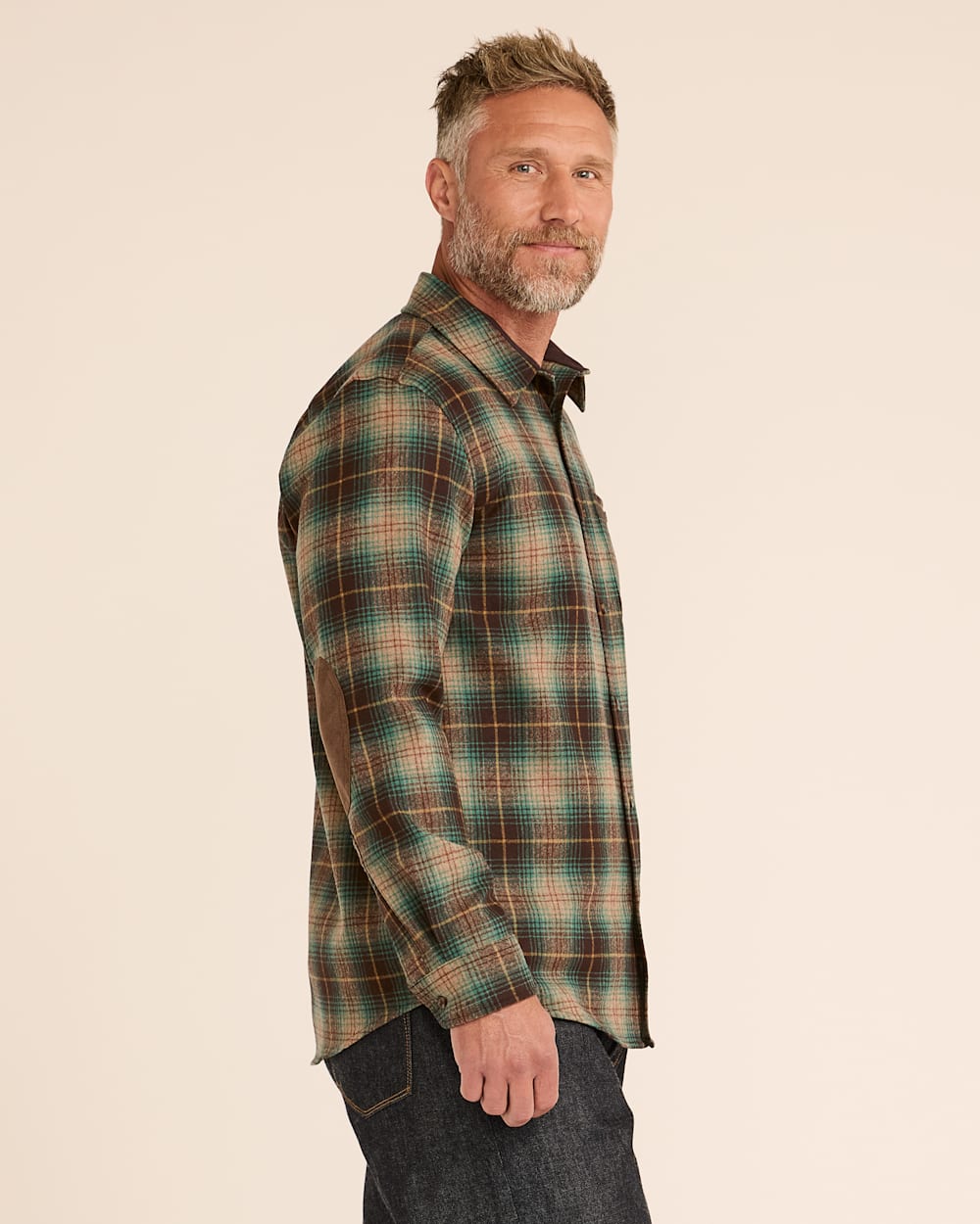 MEN'S PLAID ELBOW-PATCH TRAIL SHIRT | Pendleton