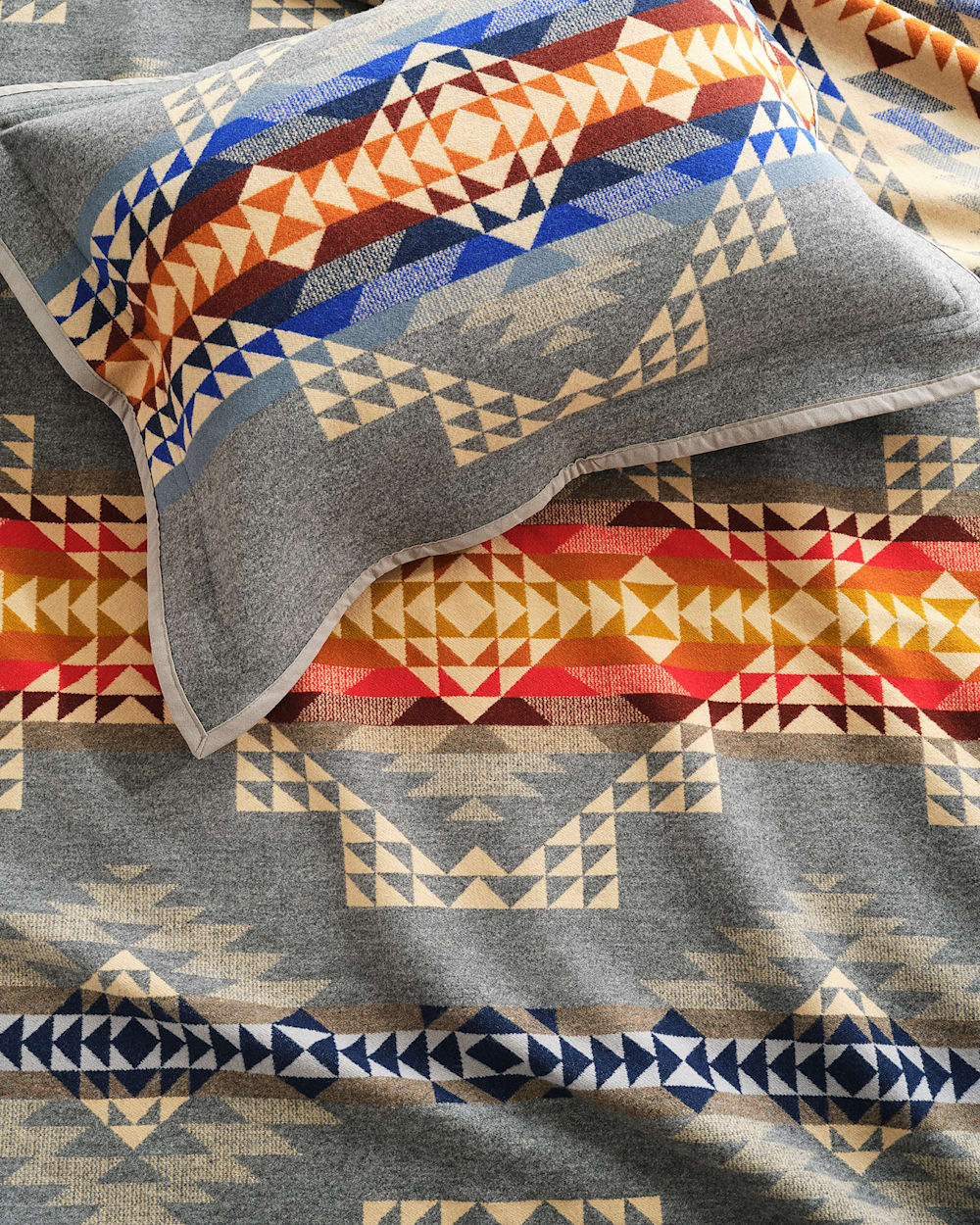 Shop The Smith Rock Blanket | Pendleton