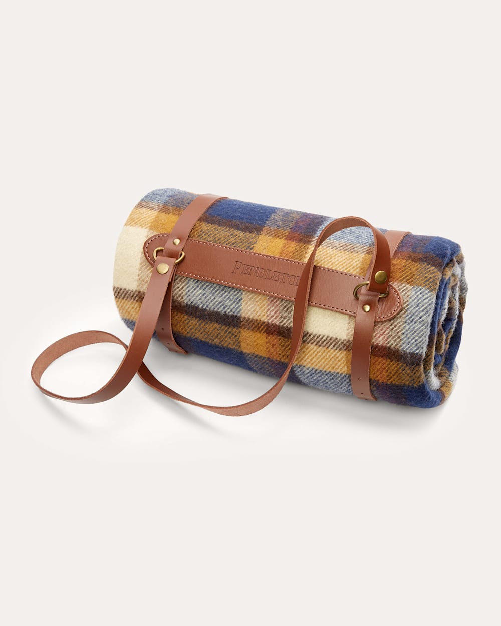 Shop Luxurious Motor Robe with Leather Carrier | Pendleton