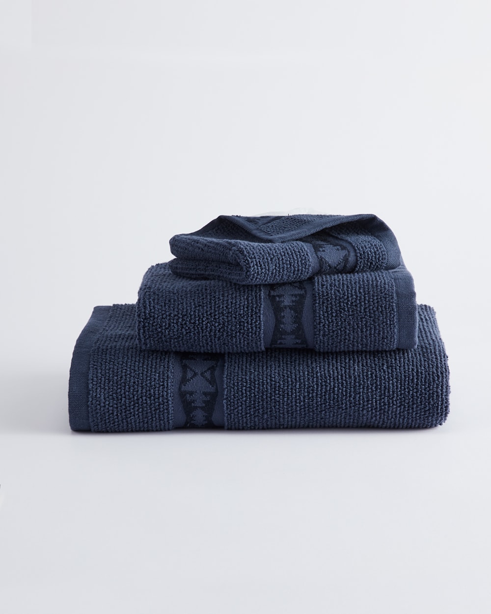 Shop the Los Lunas Tonal Towel Collection | Pendleton