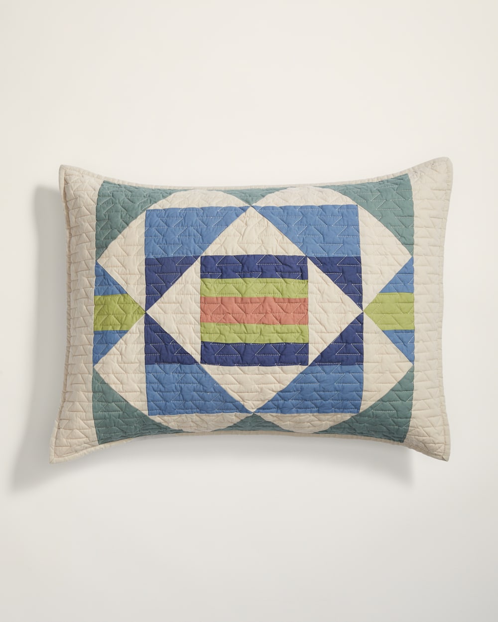 Classic Patchwork Quilt Set for Comfort & Warmth | Pendleton