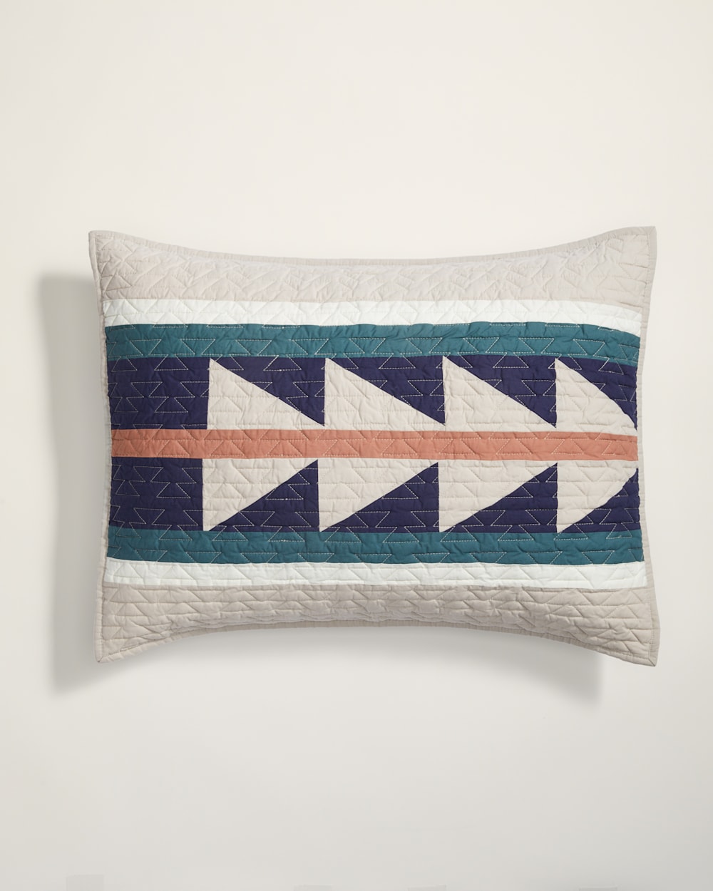Cozy Up with the Medicine Bow Pieced Quilt Set | Pendleton