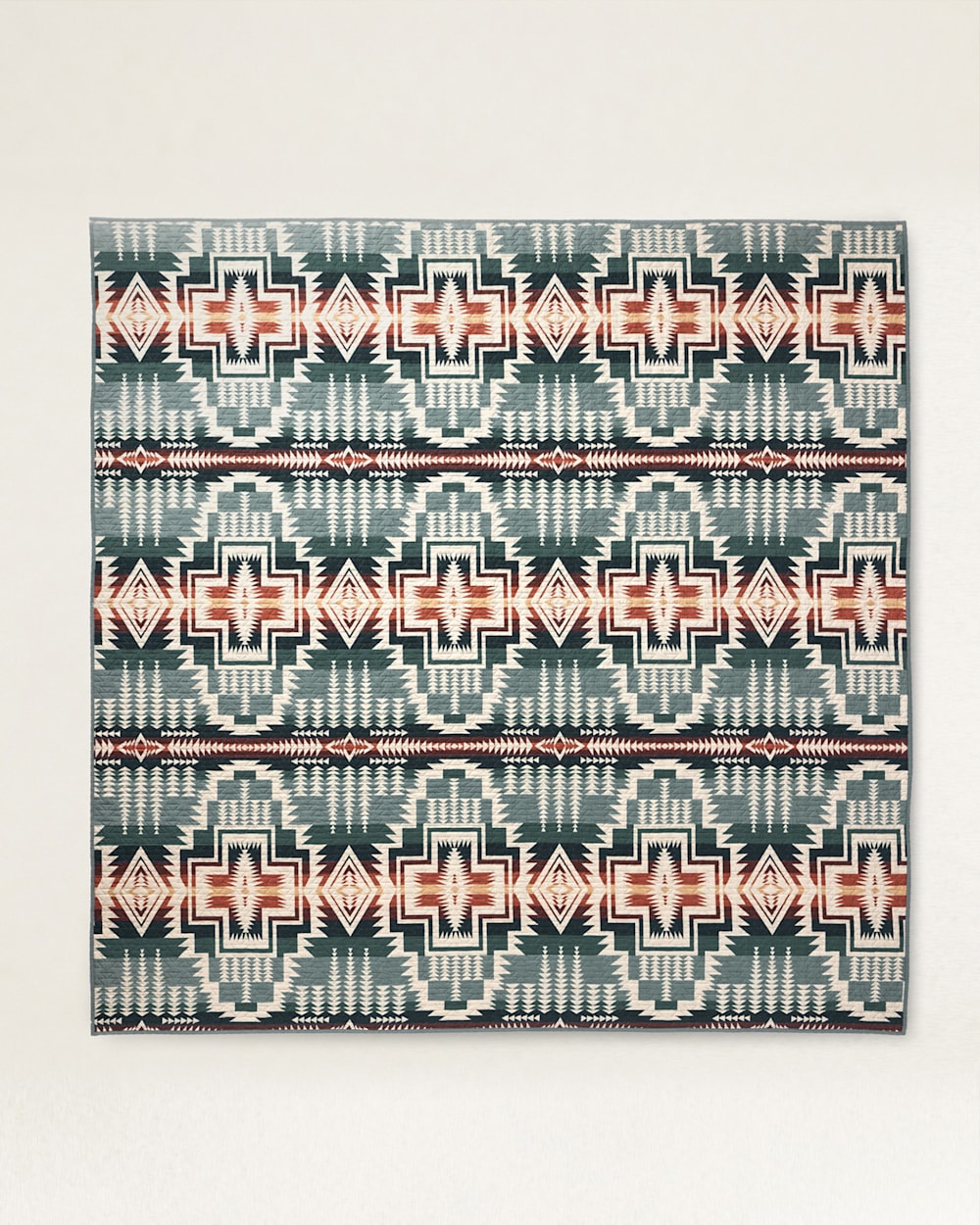 Luxurious Comfort with the Harding Star Printed Coverlet Set | Pendleton