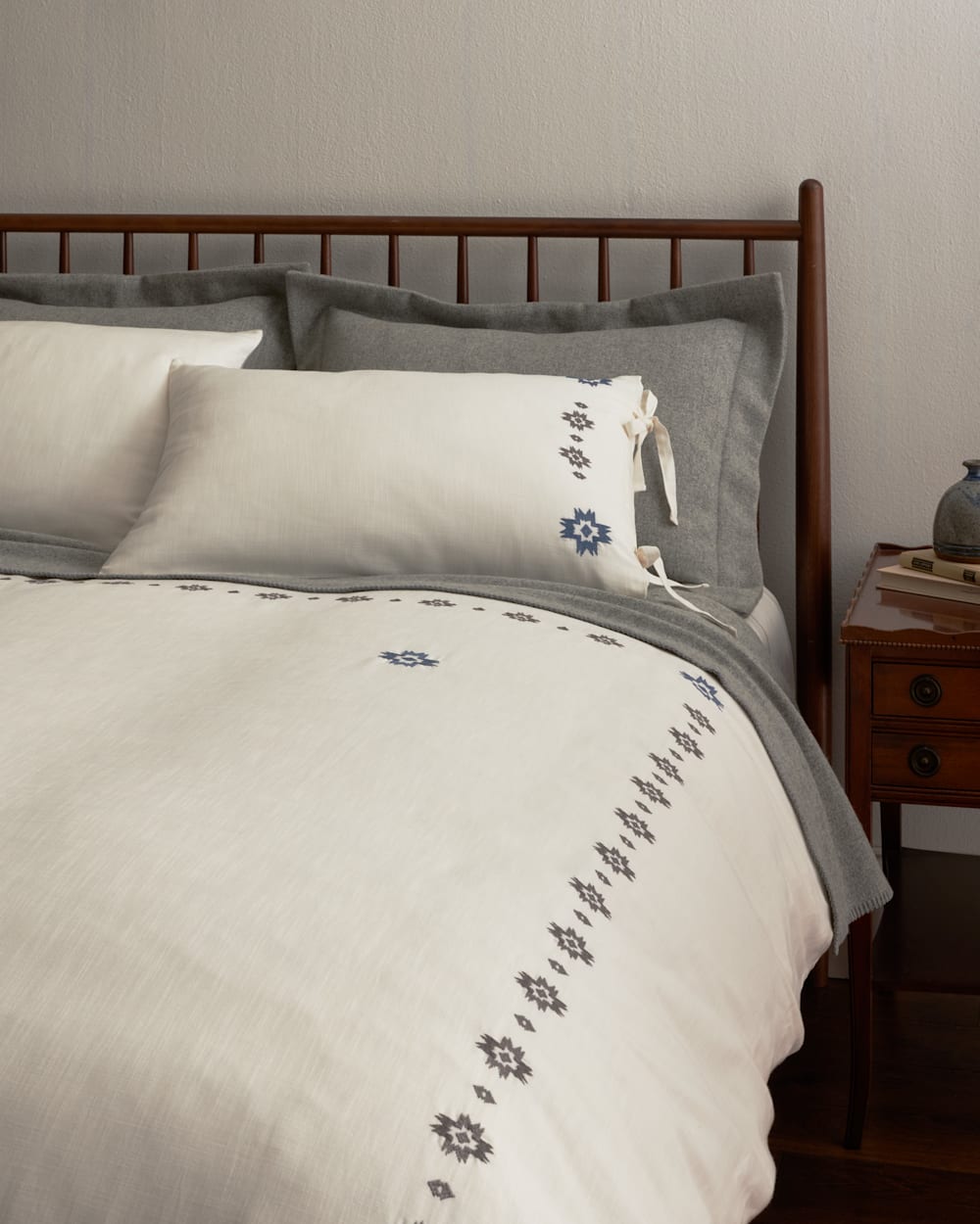 Shop the Desert Star Duvet Cover Set for Luxurious Bedding | Pendleton