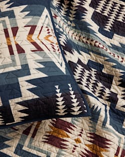 Luxurious Comfort with the Harding Star Printed Coverlet Set | Pendleton