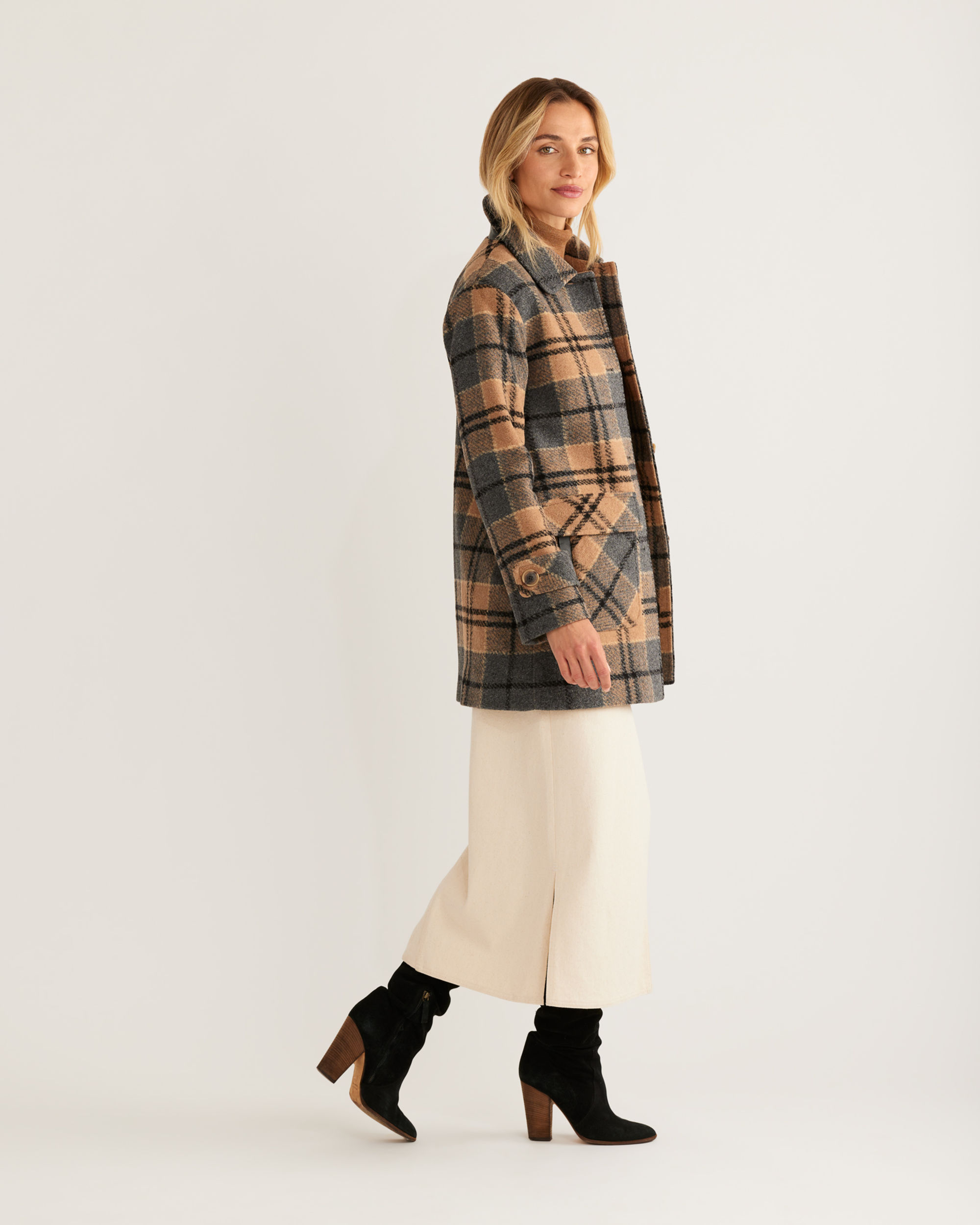 WOMEN'S NAPA BUTTON-FRONT BARN COAT | Pendleton