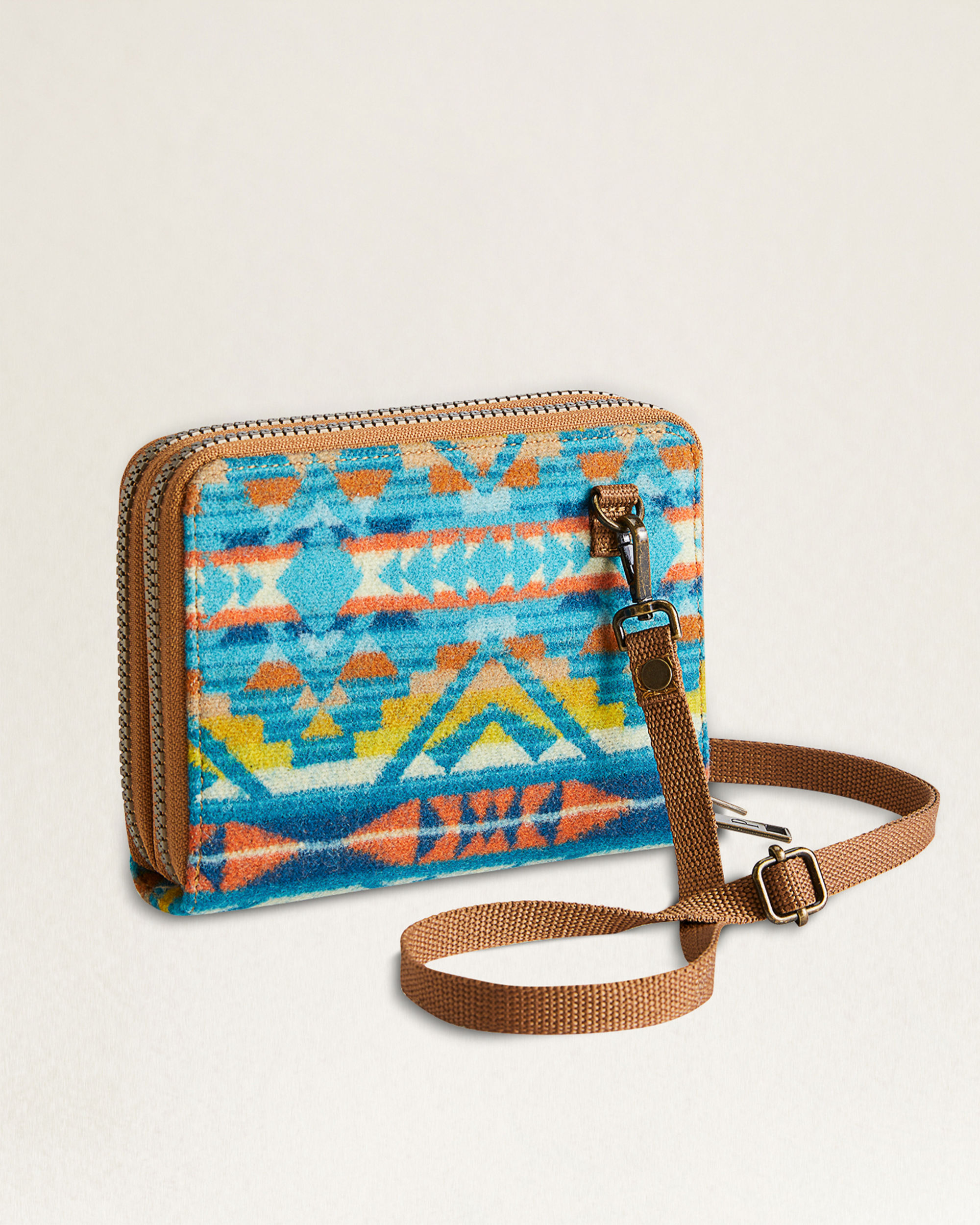Premium Leather Crossbody Wallet for Everyday Use | Pendleton