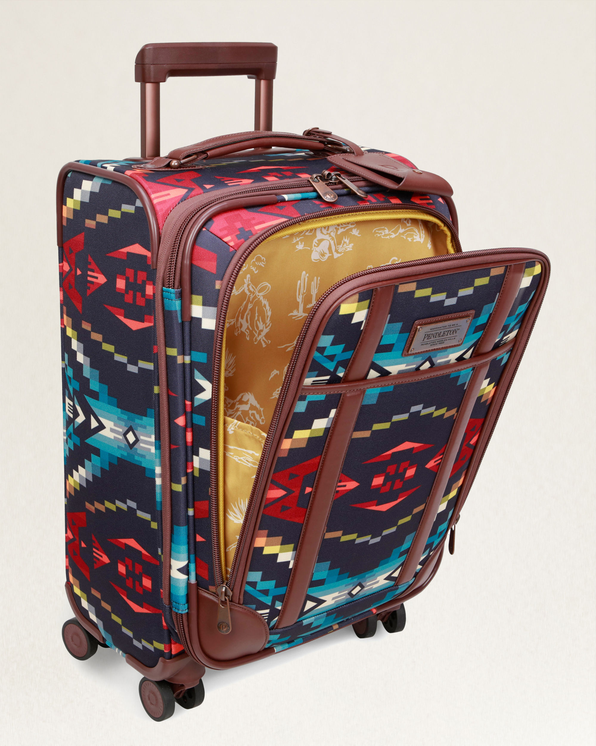 CARICO LAKE 20" SOFTSIDE SPINNER LUGGAGE | Pendleton