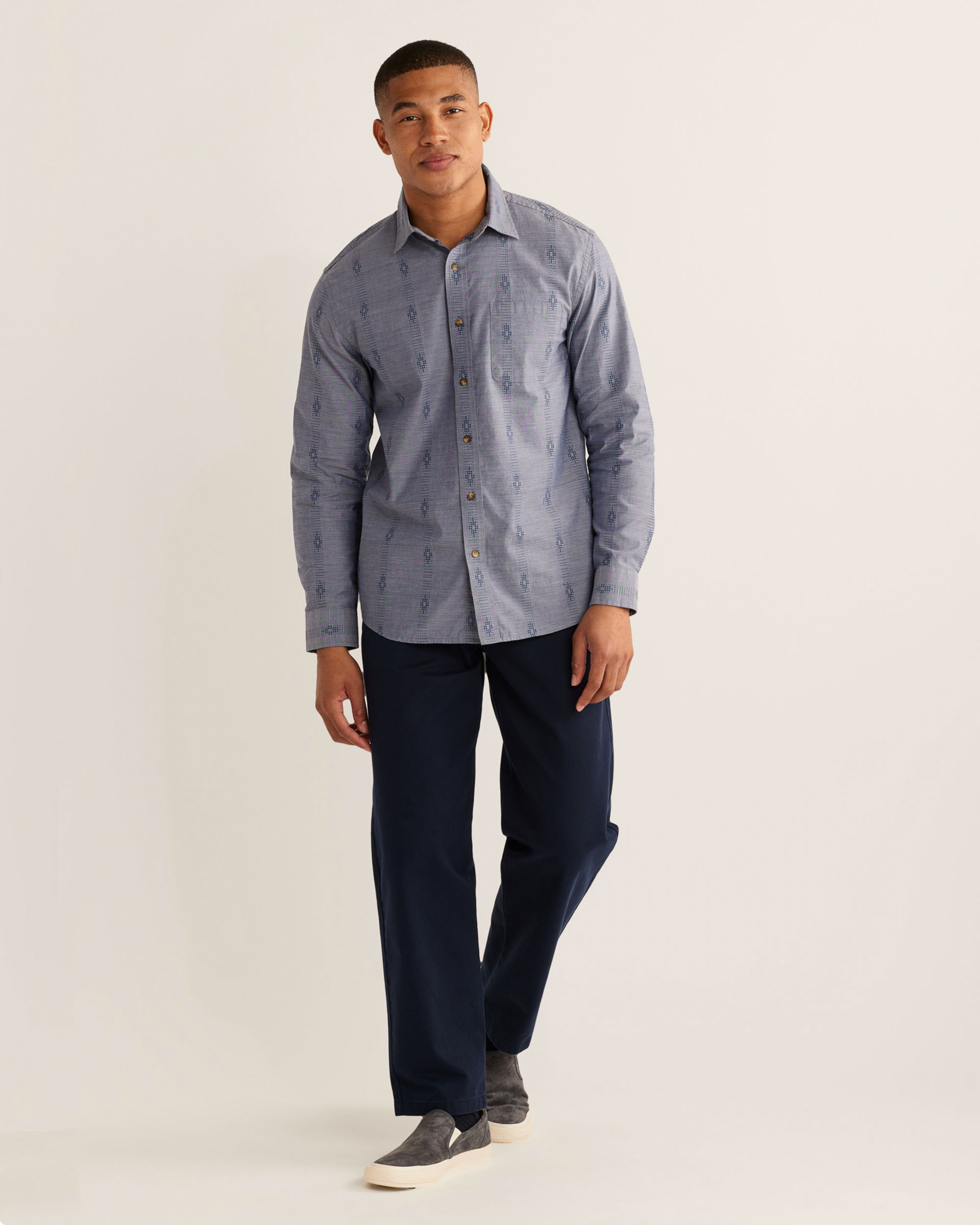 Look Sharp in the Men's Long-Sleeve Carson Chambray Shirt | Pendleton