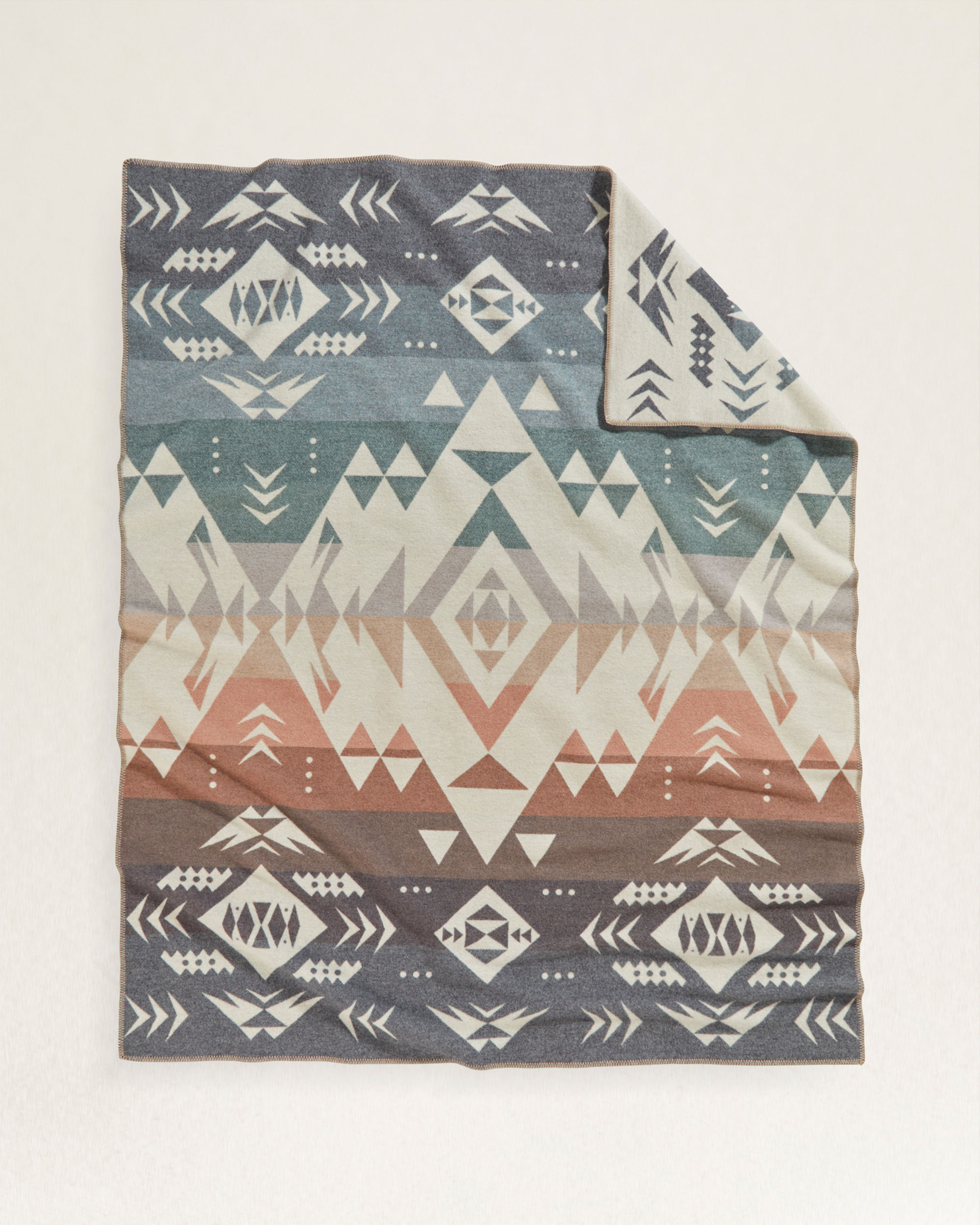 Patterned Agate Beach Blanket | Pendleton