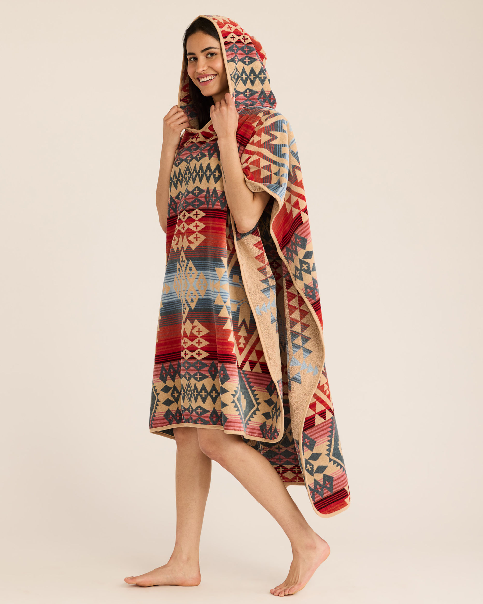 Luxury Cotton Hooded Towel - Perfect for Beach Days | Pendleton Woolen ...