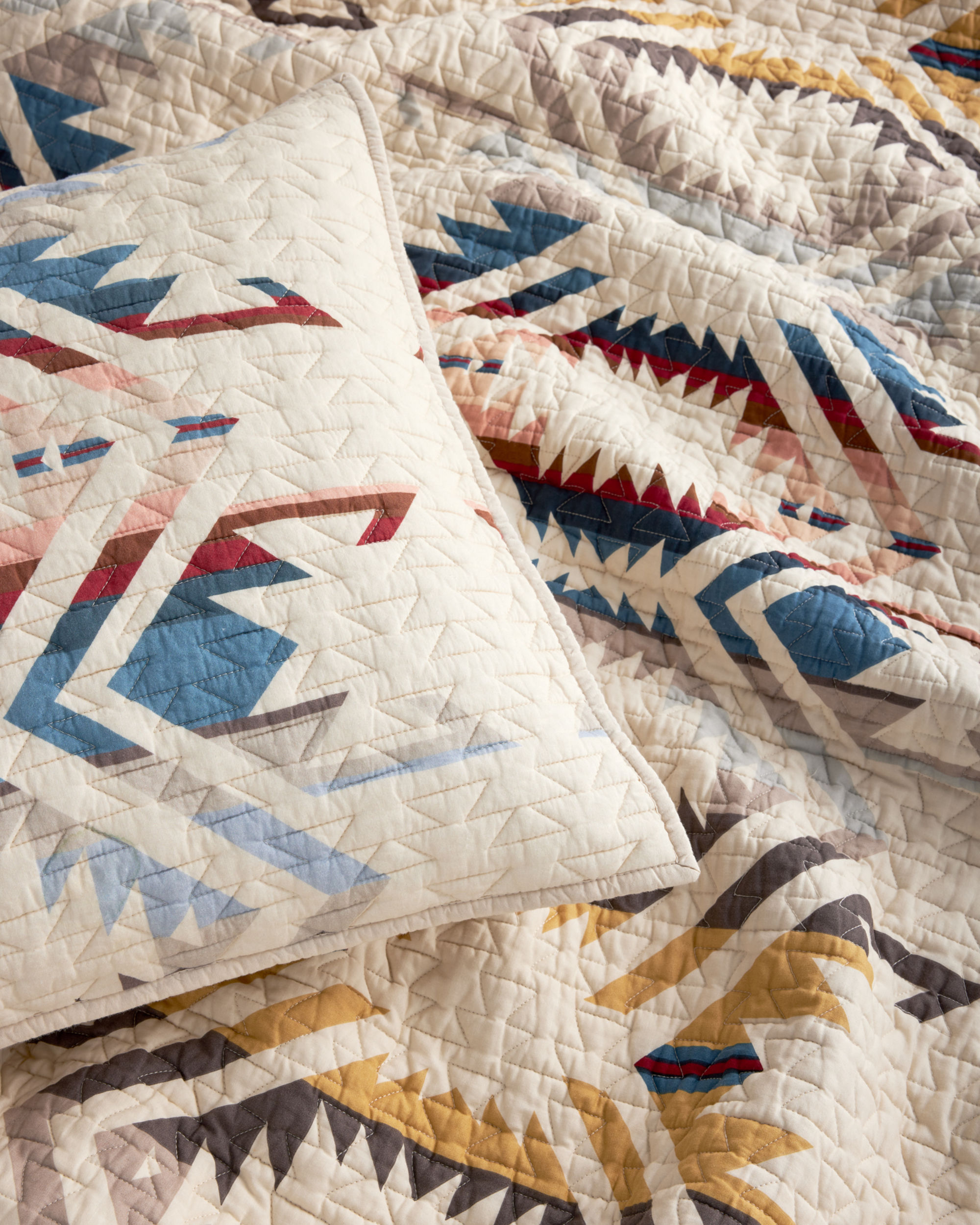 White Sands Printed Quilt Set-For All Seasons | Pendleton
