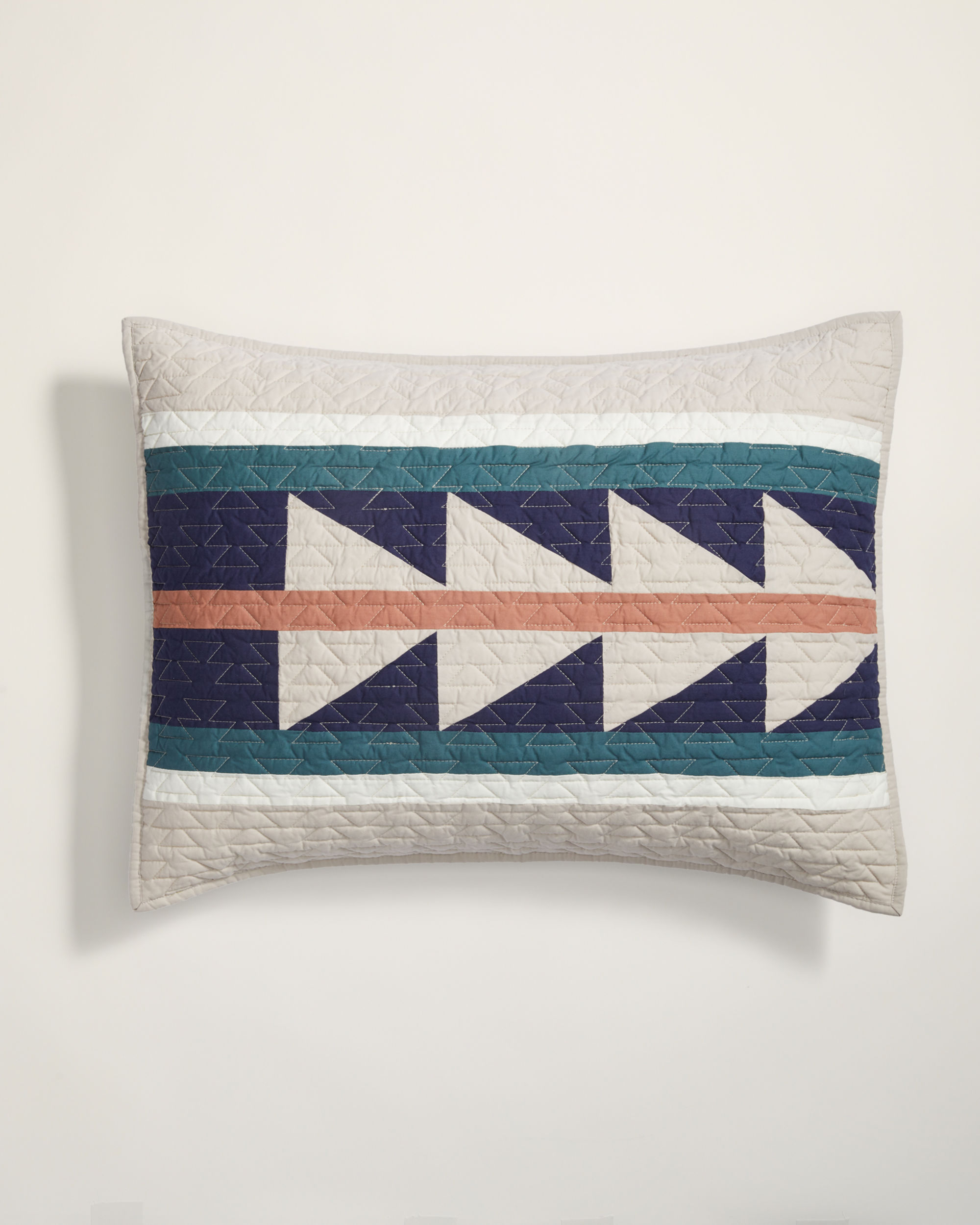 Cozy Up with the Medicine Bow Pieced Quilt Set | Pendleton