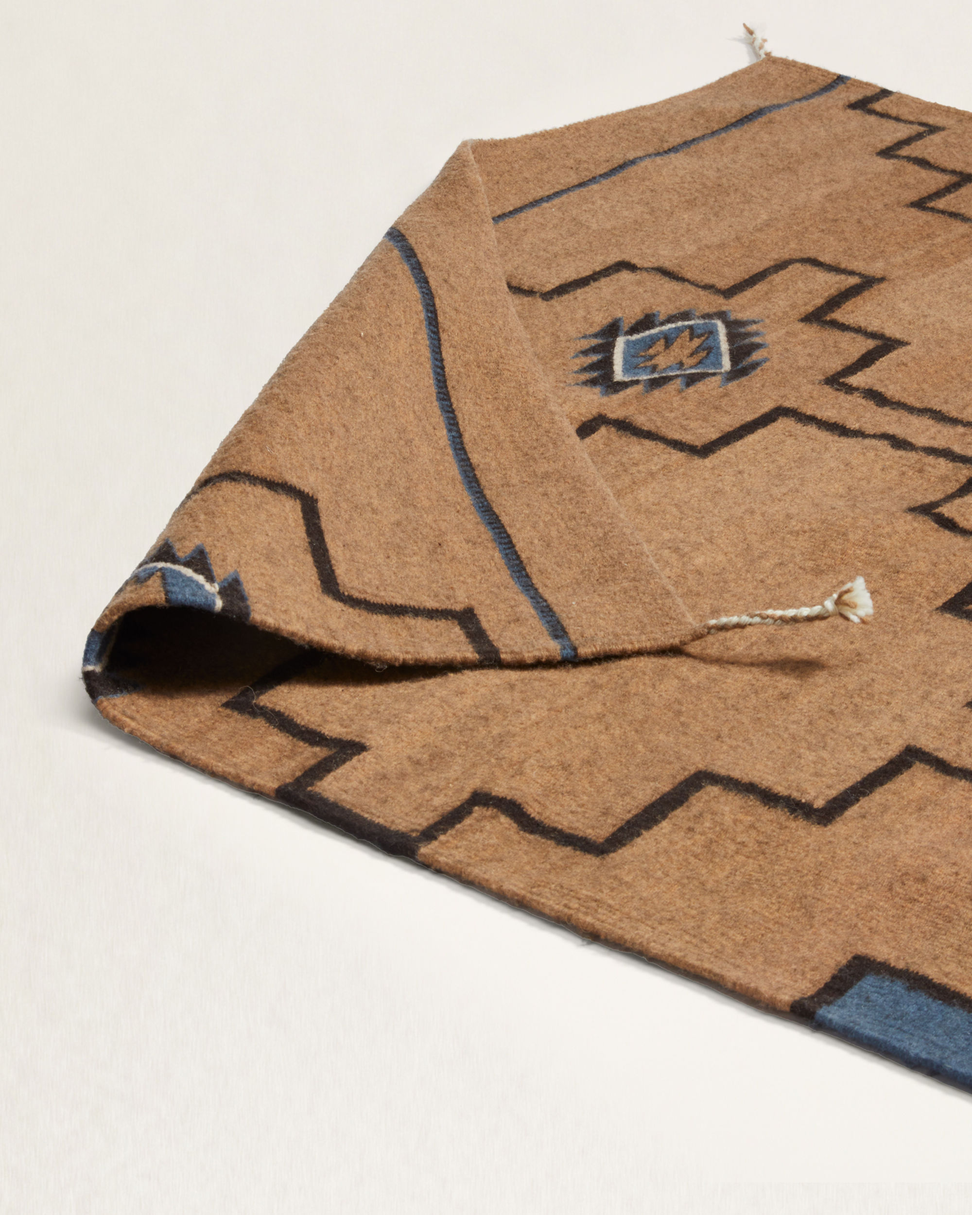 Soft & Luxurious Tierra Rug for Home Style | Pendleton