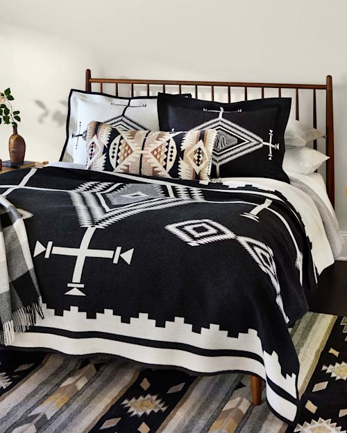 Los Ojos Blanket | Pendleton